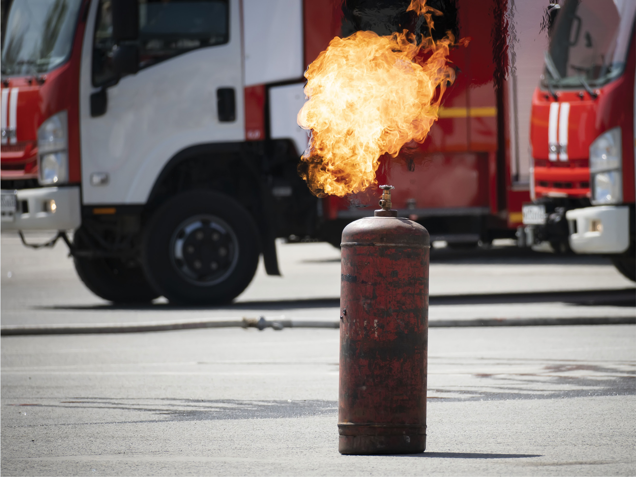 Gazy palne. Gaszenie pożarów z grupy C - behapowcy.com